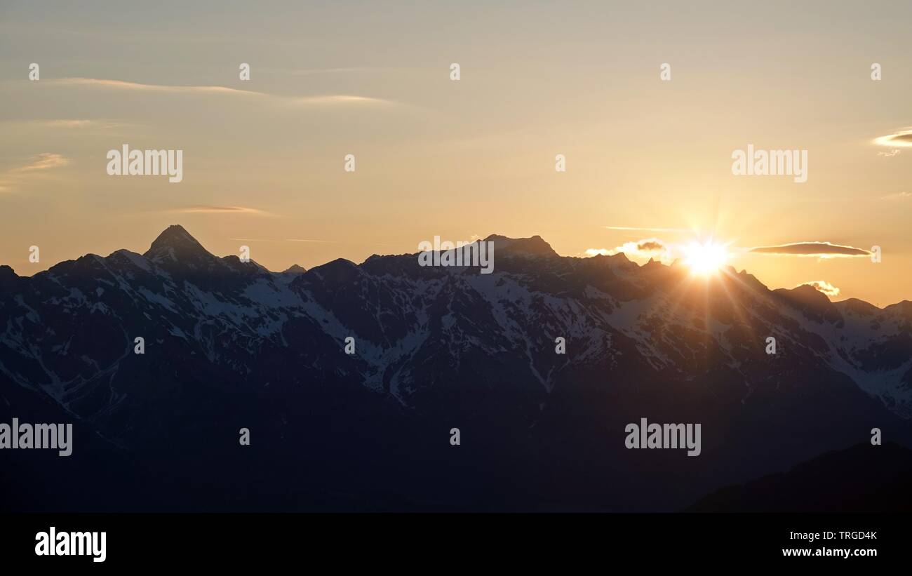 Beautiful sunrise in the alps hi-res stock photography and images - Alamy