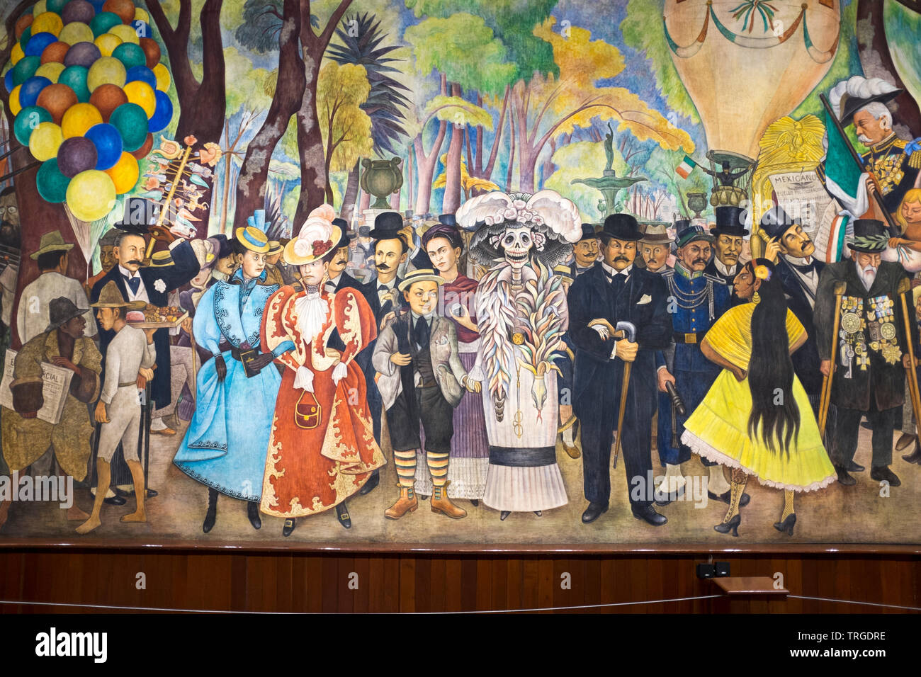 Dream of A Sunday Afternoon in the Alameda Central Mural Museum by ...