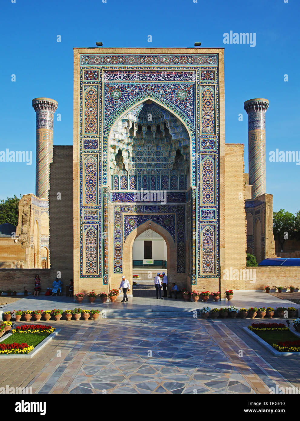 Gate of Timur mausoleum in Samarkand Stock Photo - Alamy