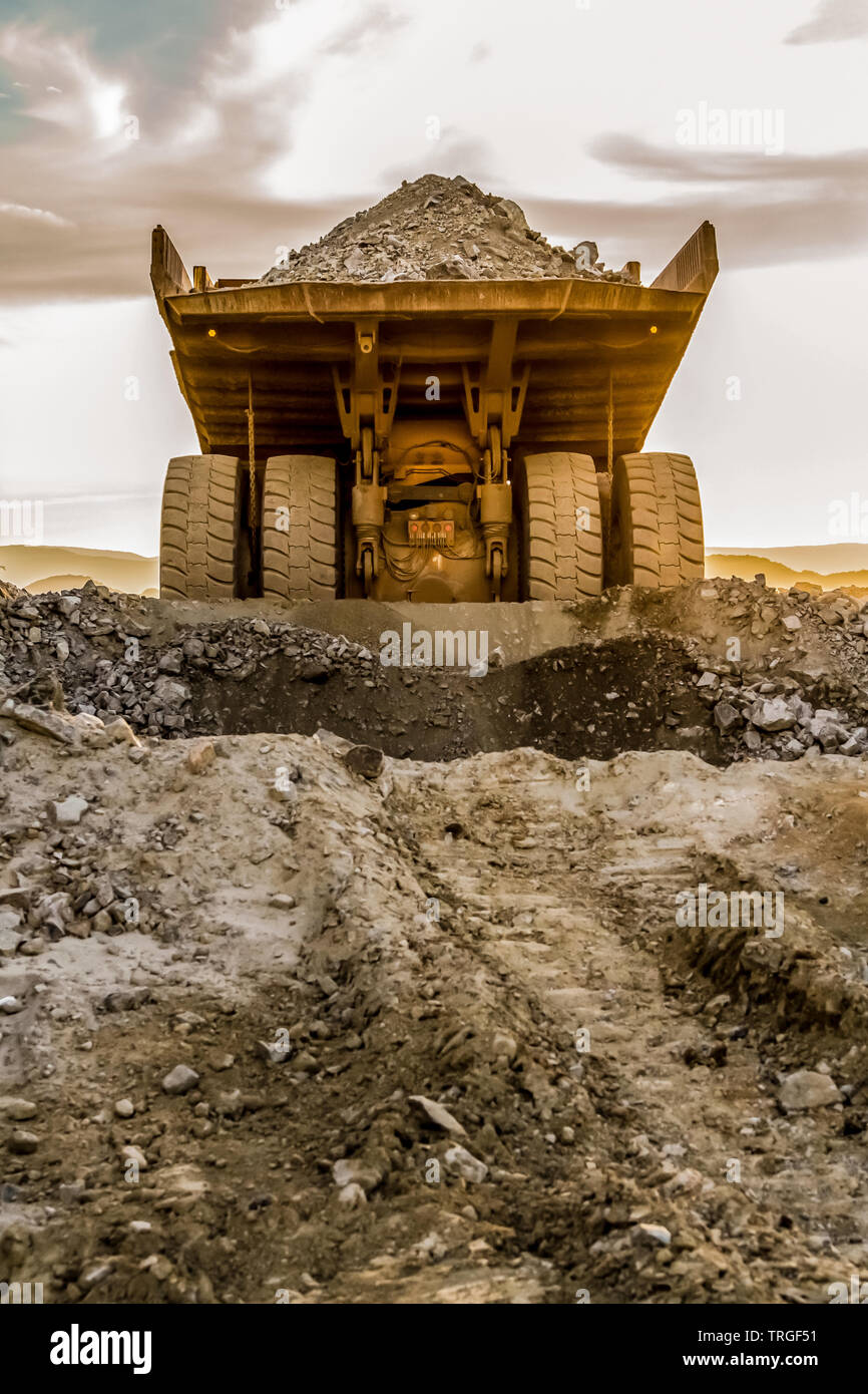 Transporting rocks hi-res stock photography and images - Alamy