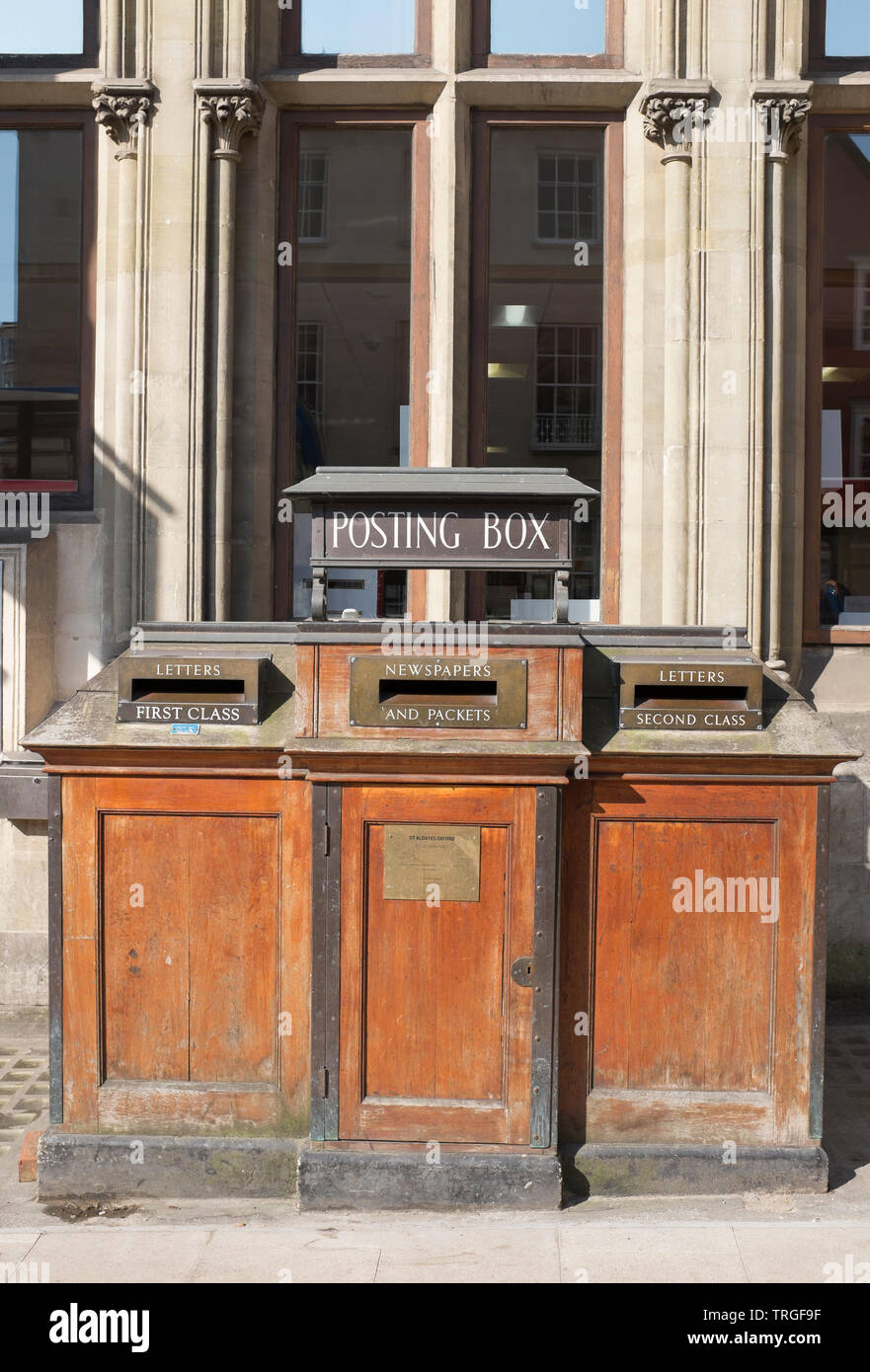 Old post boxes hi-res stock photography and images - Alamy