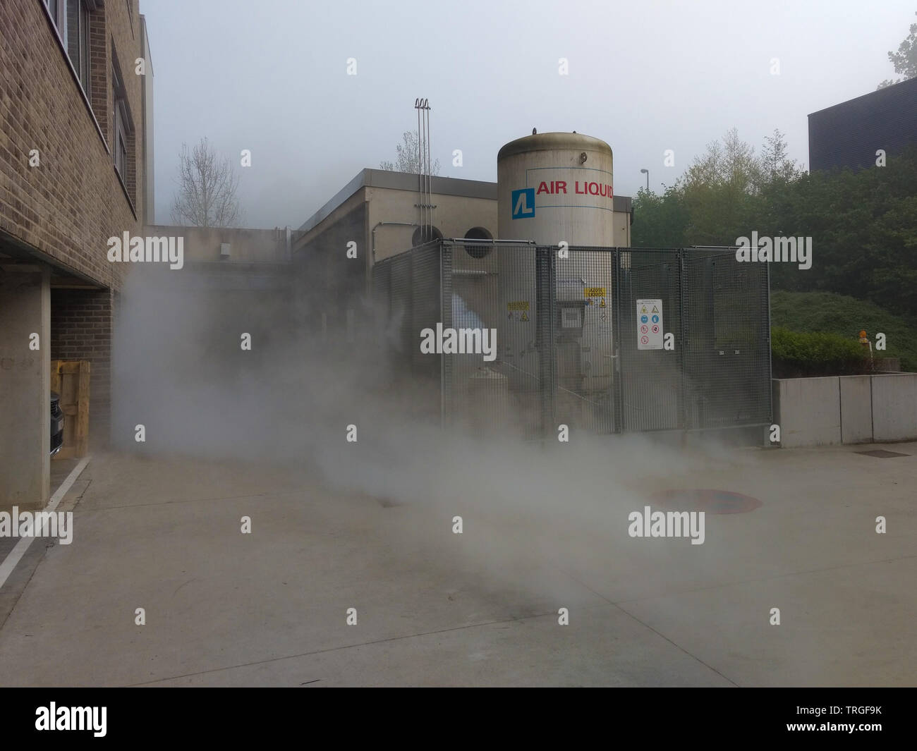 Liquid nitrogen tank hi-res stock photography and images - Alamy