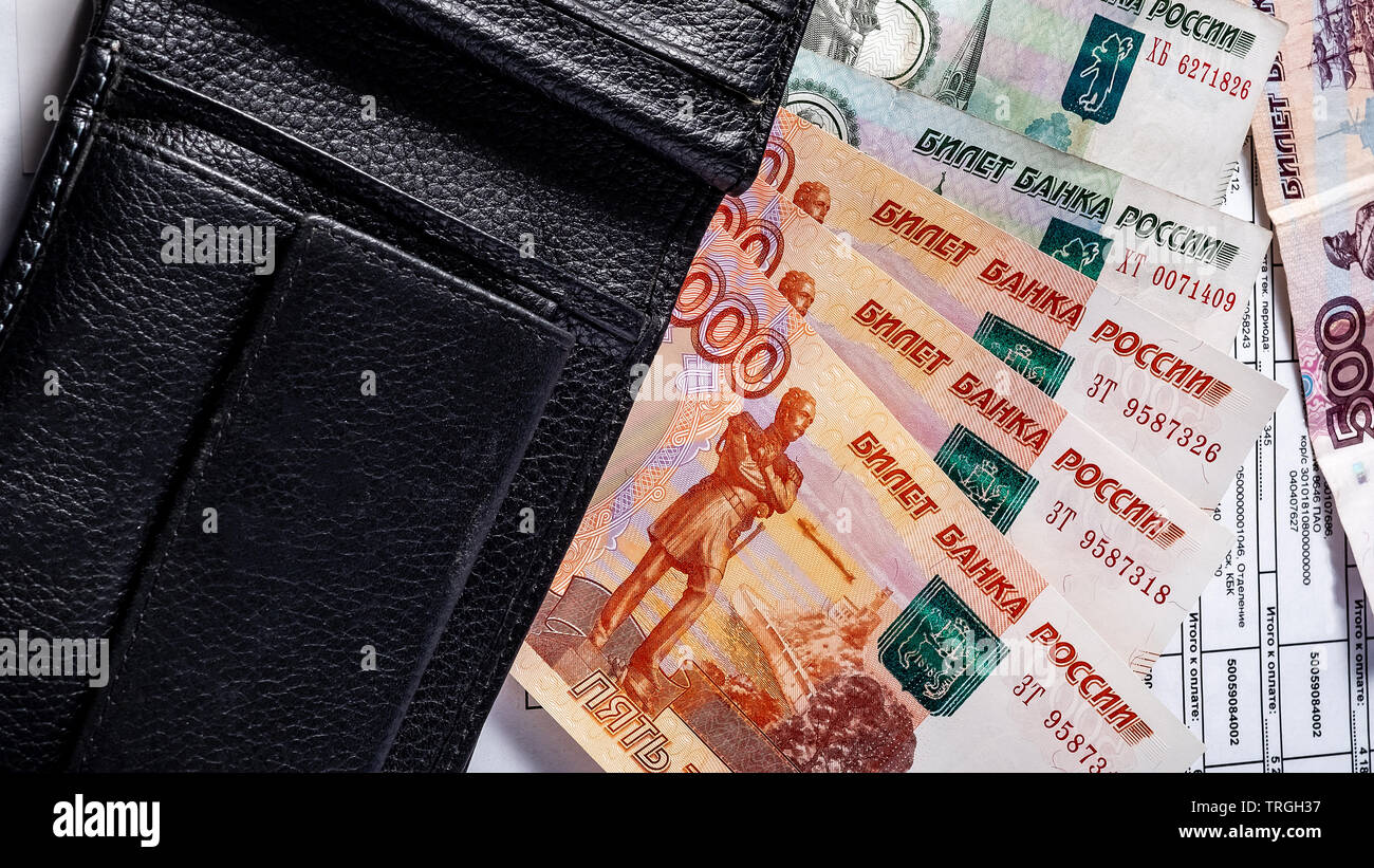 receipt and money, utilities Stock Photo - Alamy