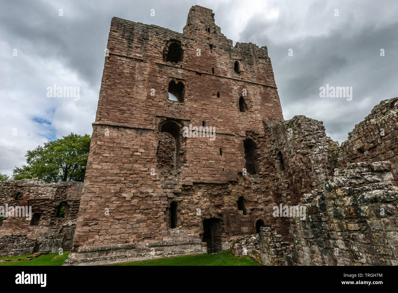 Norham castle hi-res stock photography and images - Alamy