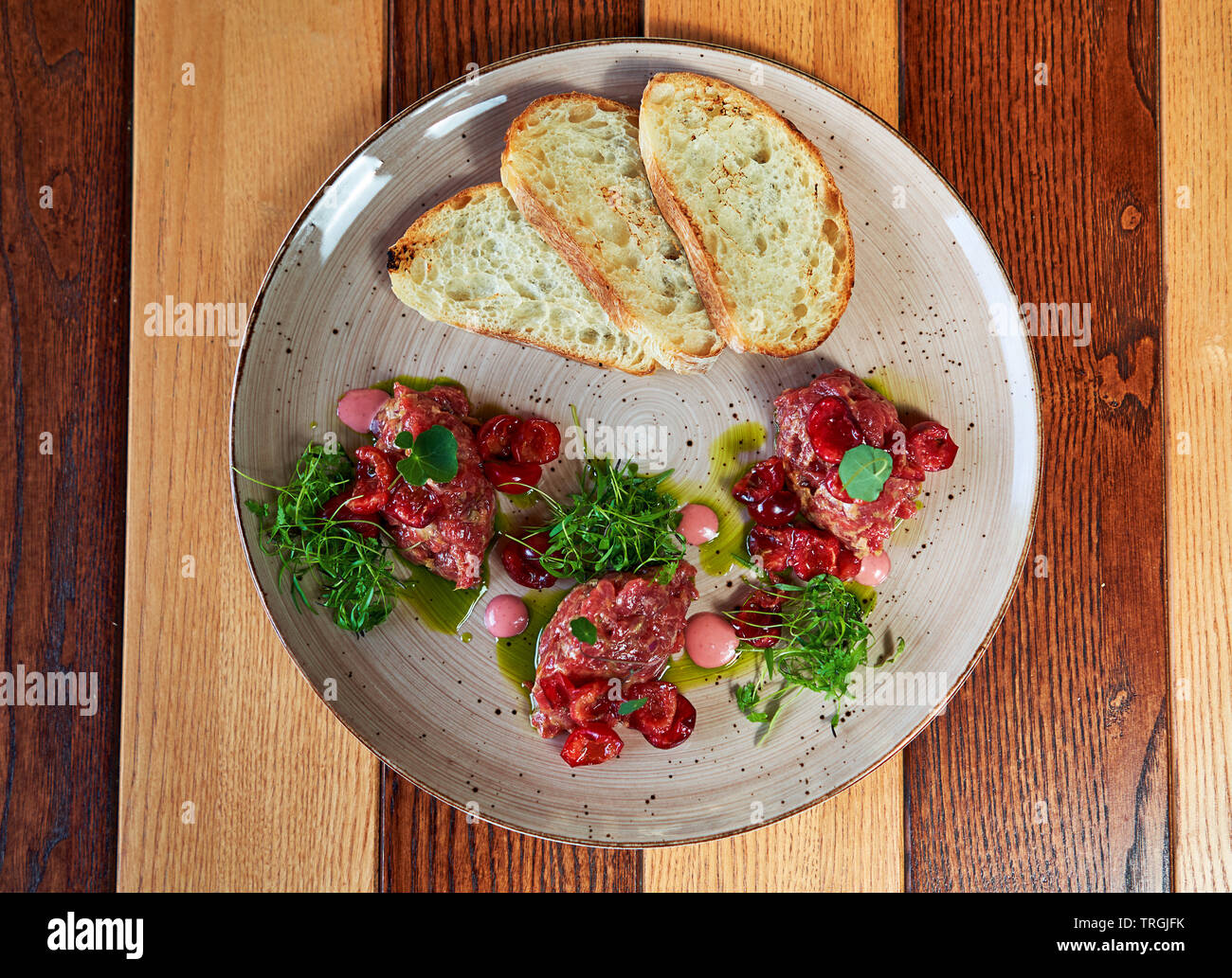 Traditional steak tartare hi-res stock photography and images - Alamy