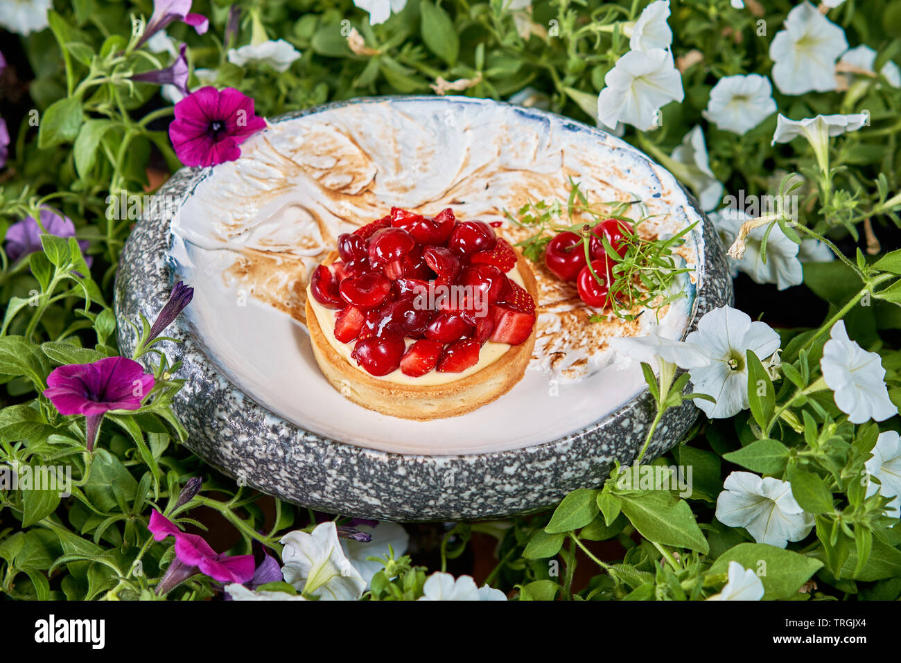 berry dessert in tarts and frosting Stock Photo - Alamy