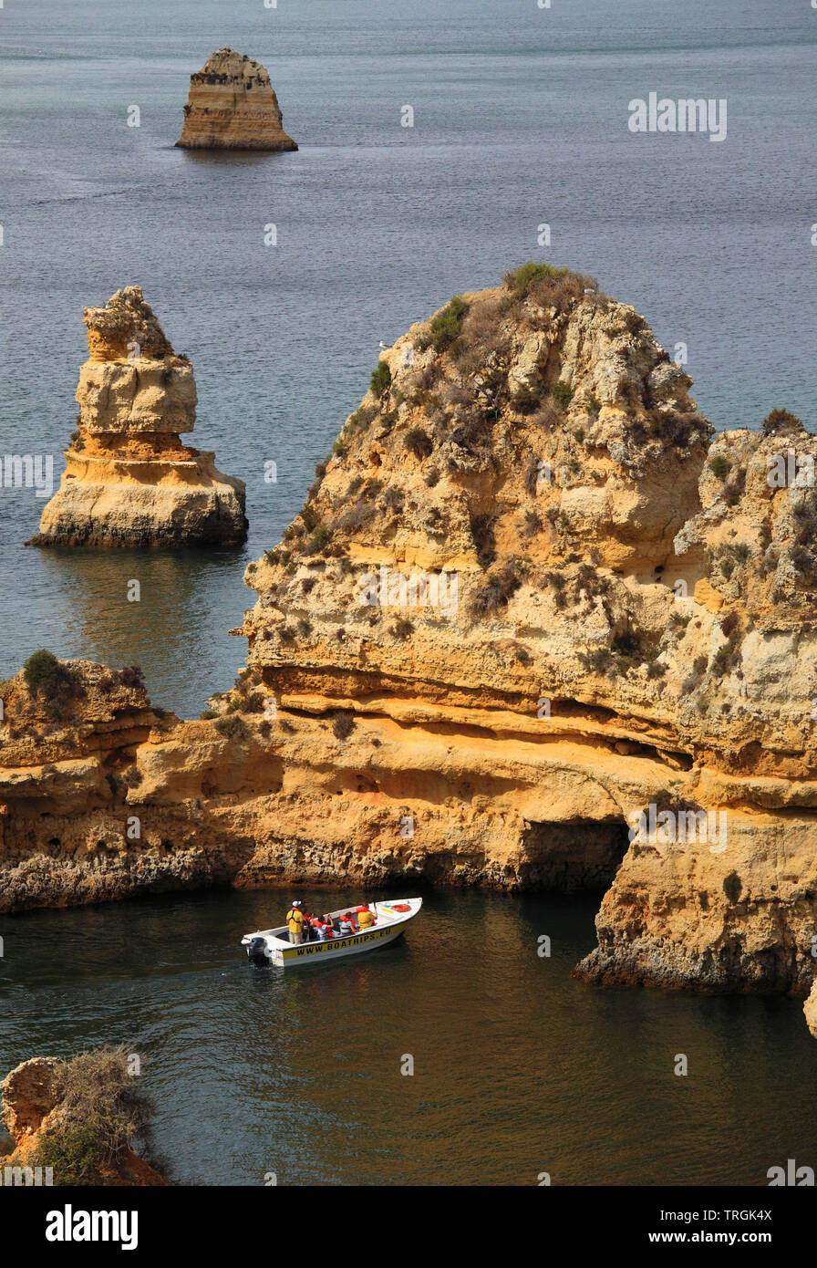 Portugal, Algarve, Lagos, Praia do Camilo, cliffs, scenery, boat ...