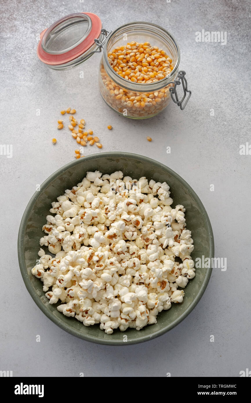 Making popcorn hi-res stock photography and images - Alamy