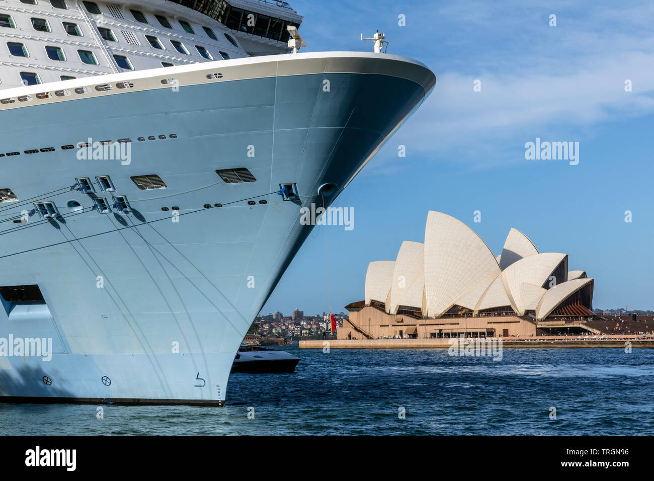 Australia, NSW, Sydney, Sydney Opera House designed by the Danish ...