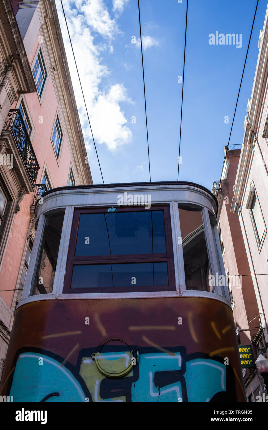 Portugal lisbon gloria funicular hi-res stock photography and images ...