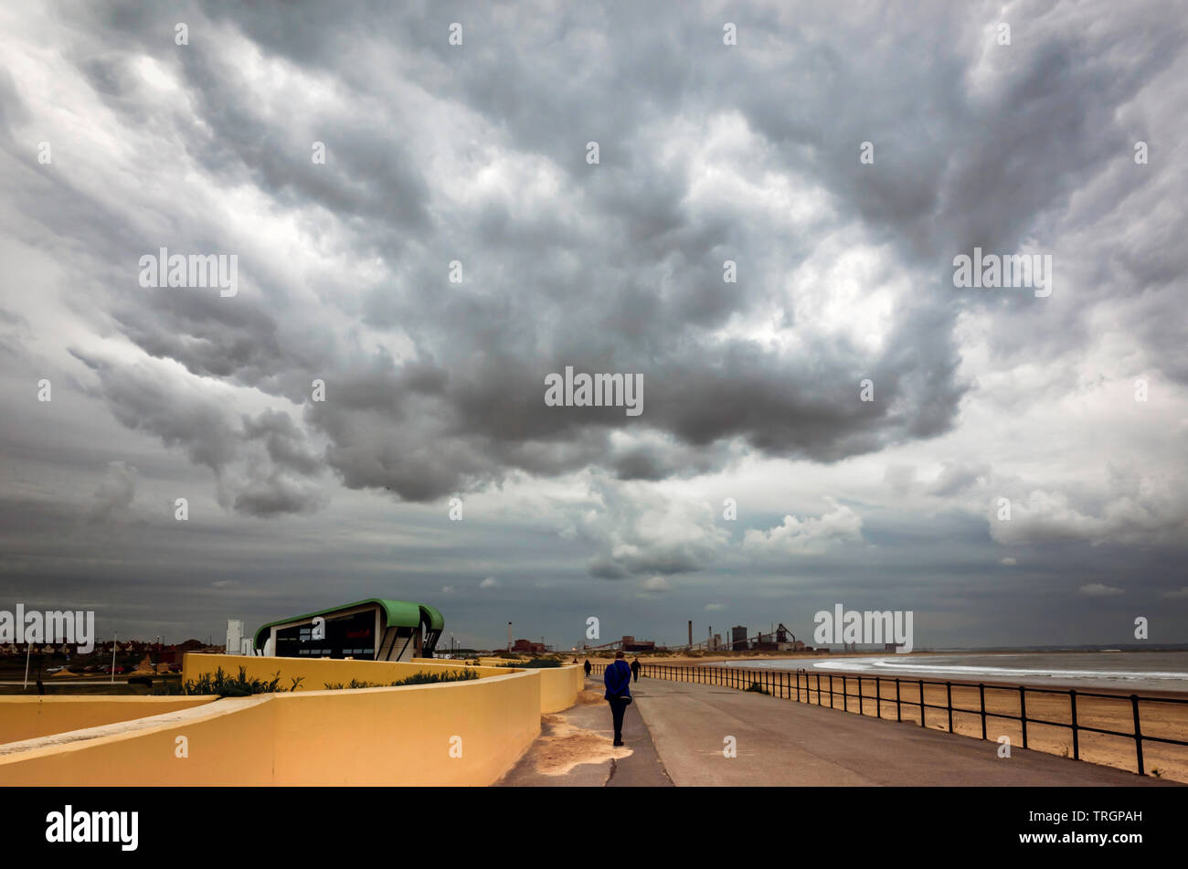 Threatening to rain hi-res stock photography and images - Alamy