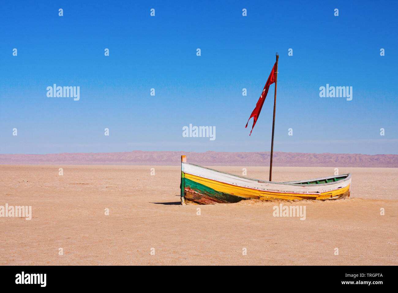 Barren dry hi-res stock photography and images - Alamy