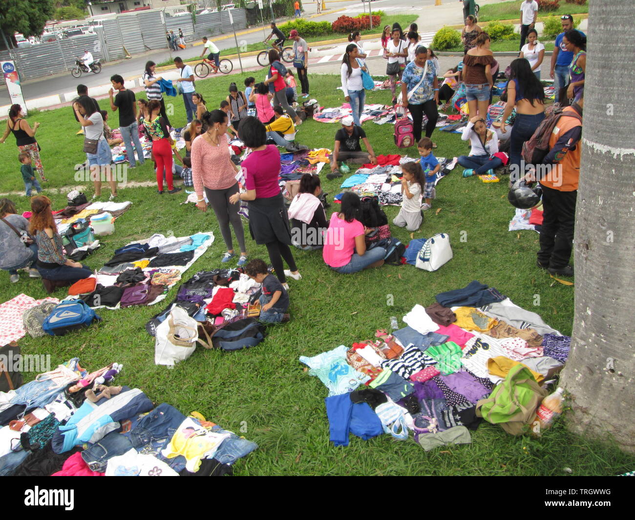 Caracas,Venezuela 09-07-2017 : People doing clothes bartering in public ...