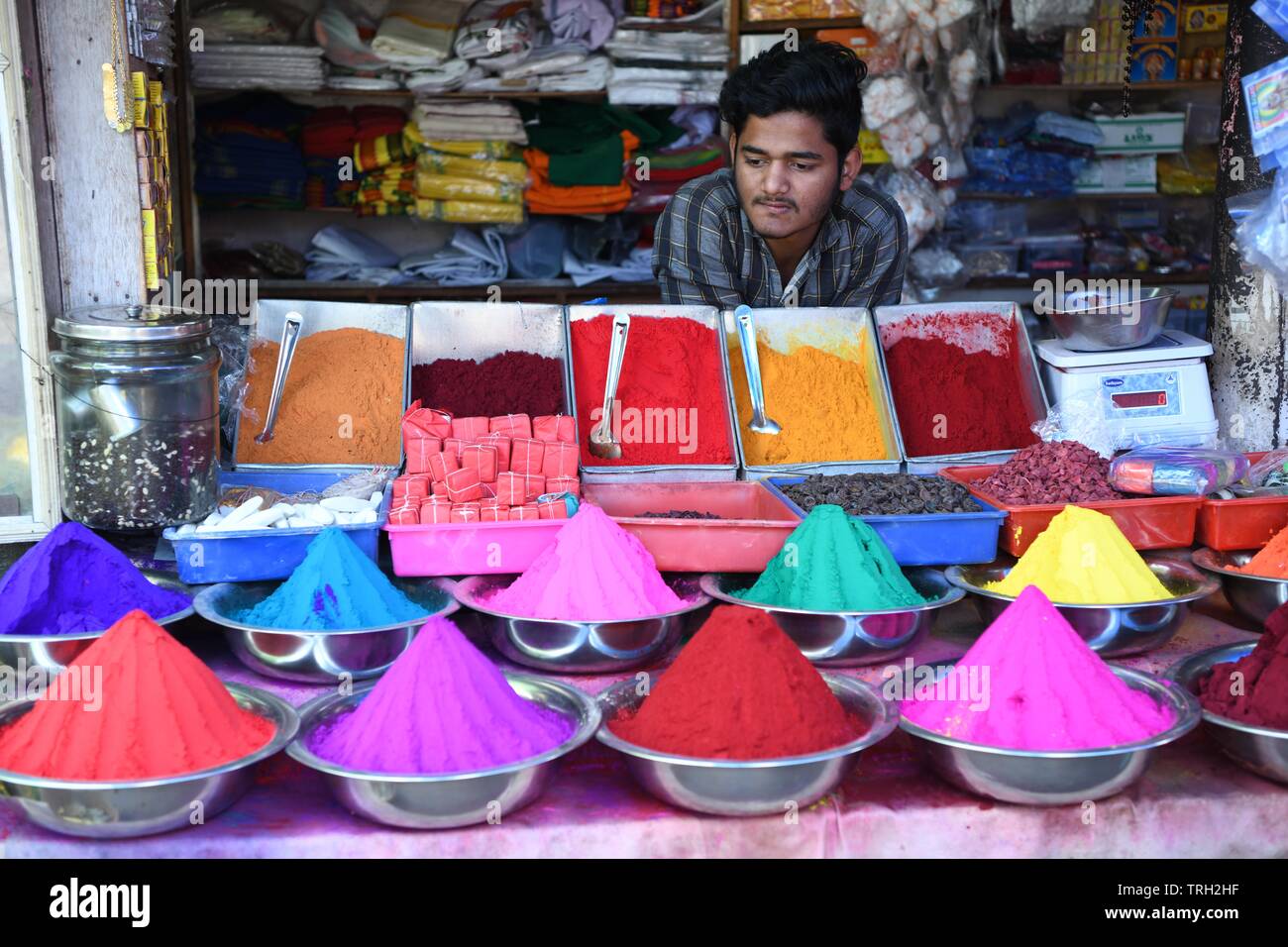 Devaraja Market in Mysore, India Stock Photo - Alamy