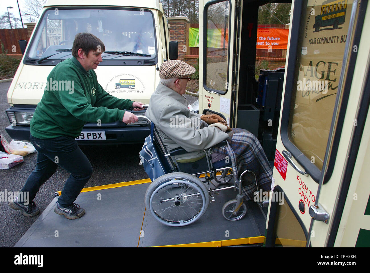 Dial a ride minibus hi-res stock photography and images - Alamy