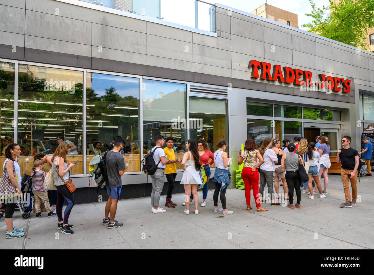 New York, USA, 19 May 2019. Customers form long lines to enter a ...