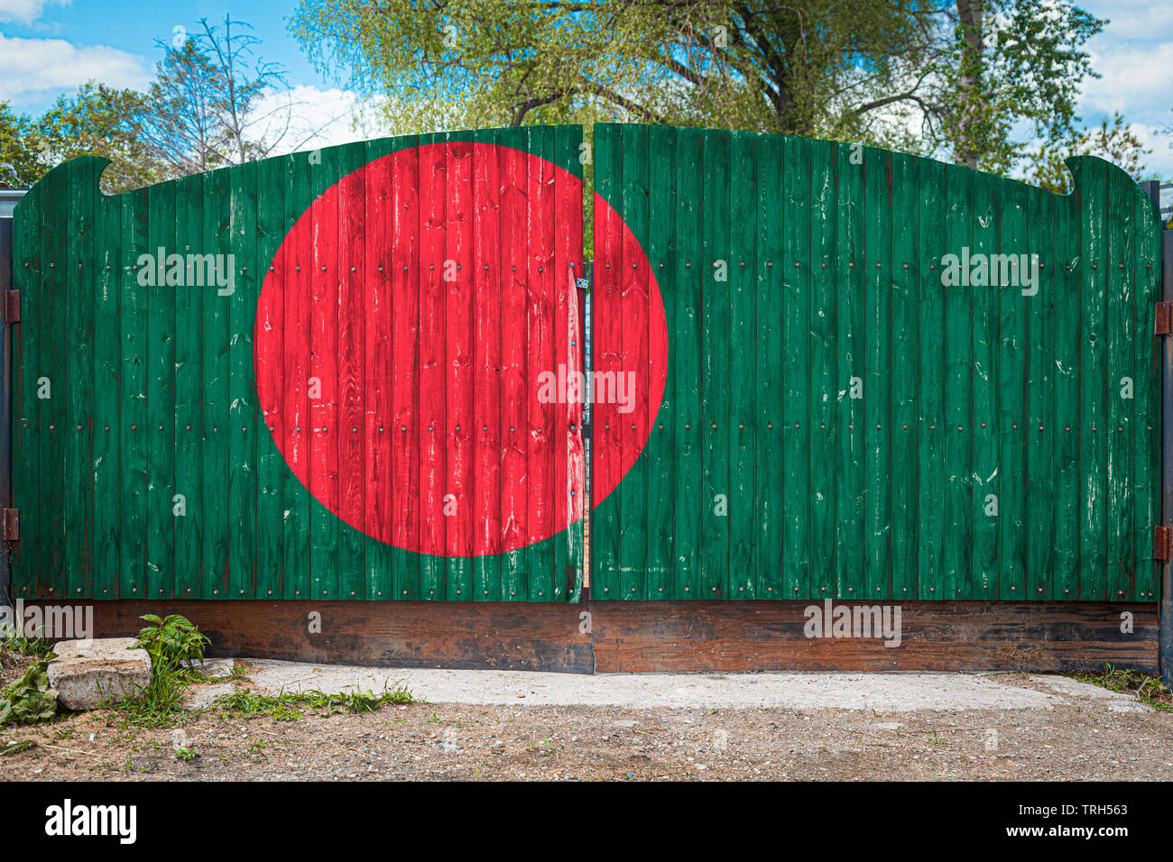 India bangladesh international border hi-res stock photography and ...