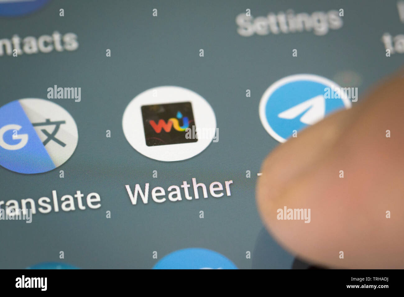 Weather underground logo icon on mobile phone screen Stock Photo - Alamy