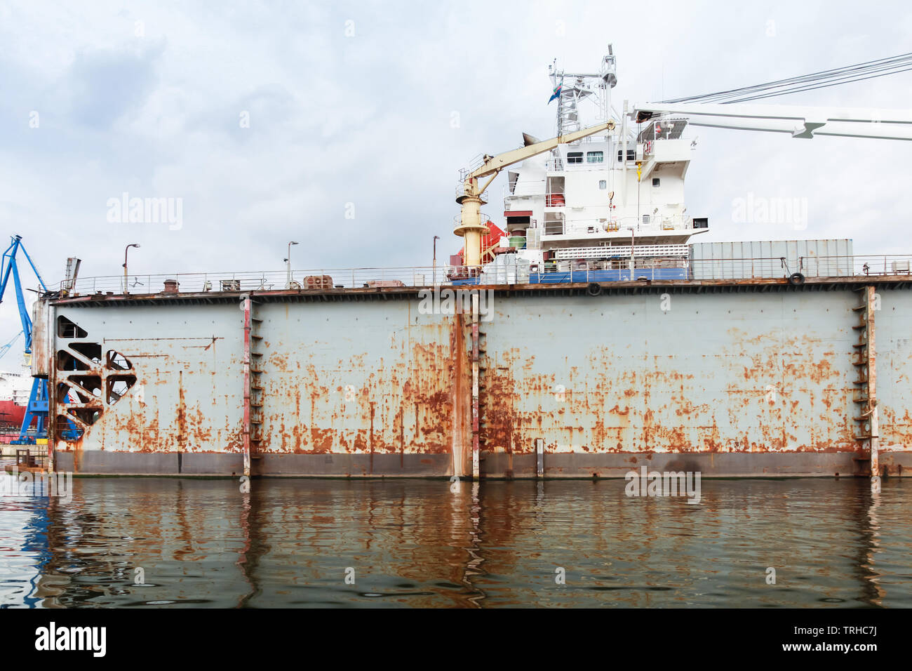 Floating dry dock hi-res stock photography and images - Alamy
