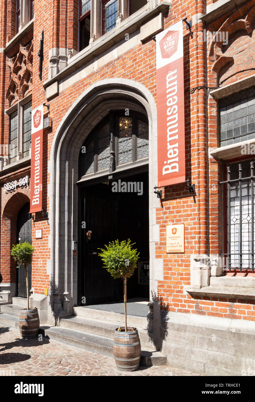 Beer museum and (bruges or brugge) hi-res stock photography and images ...