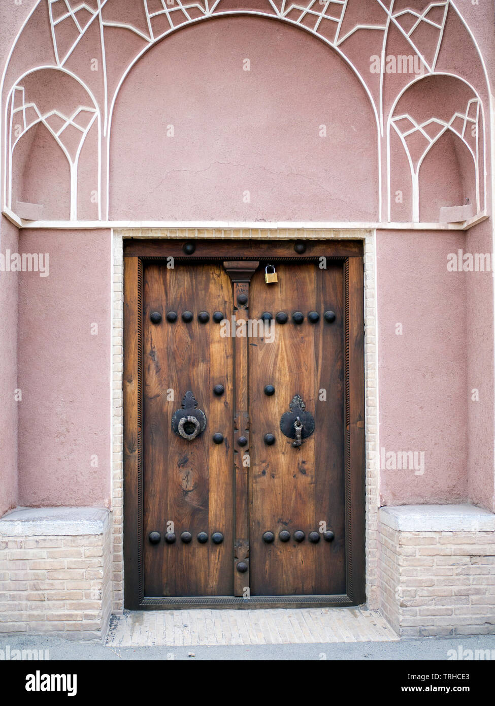 Persian men women hi-res stock photography and images - Alamy