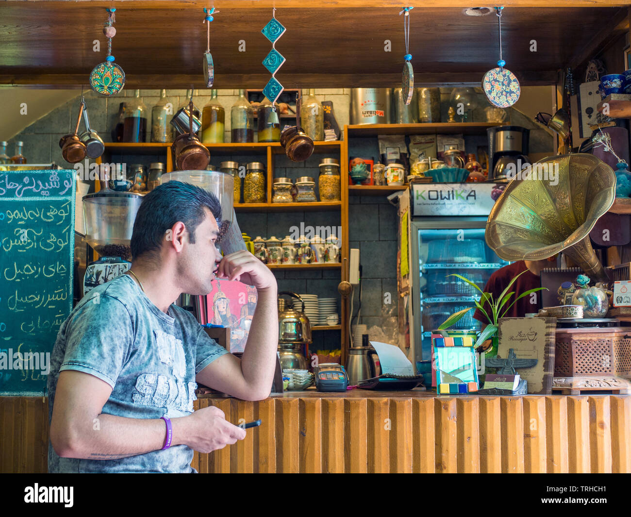 Isfahan iran tea house hi-res stock photography and images - Alamy