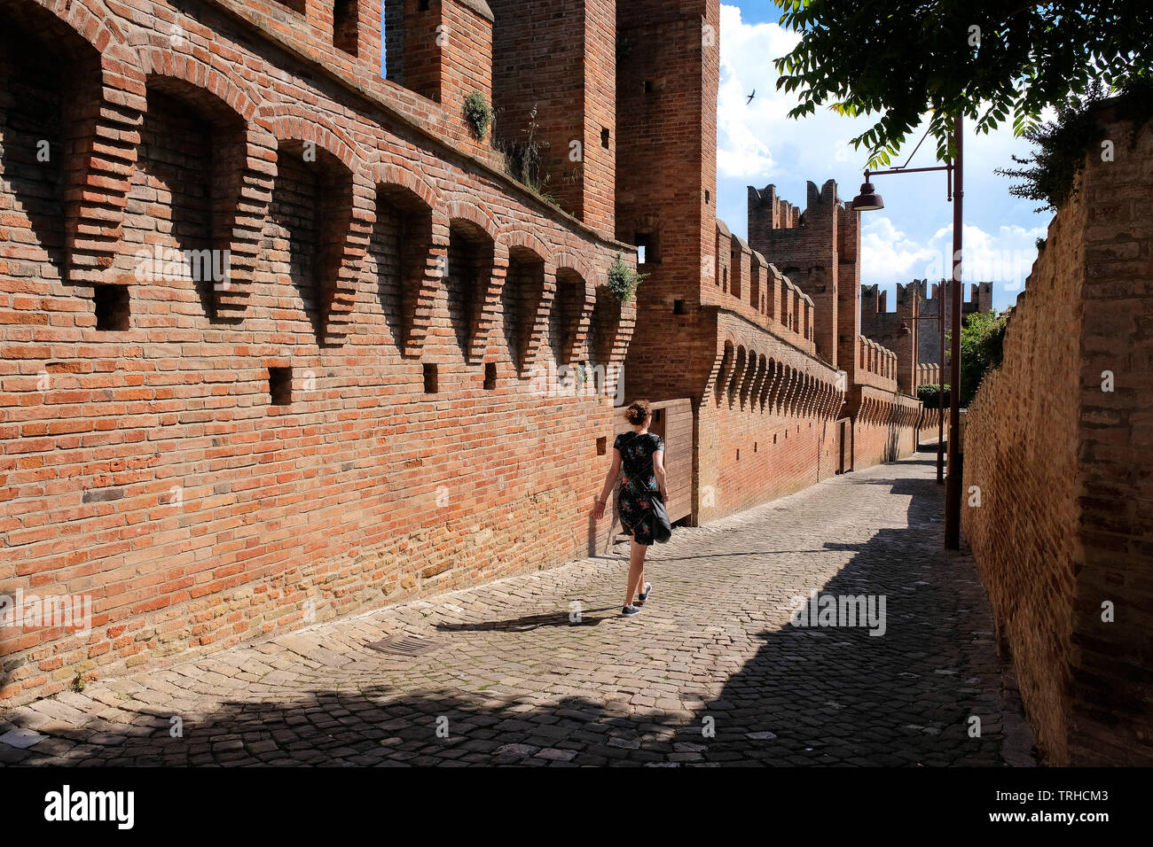 Castello di Gradara in the province of Marche, Italy Stock Photo - Alamy
