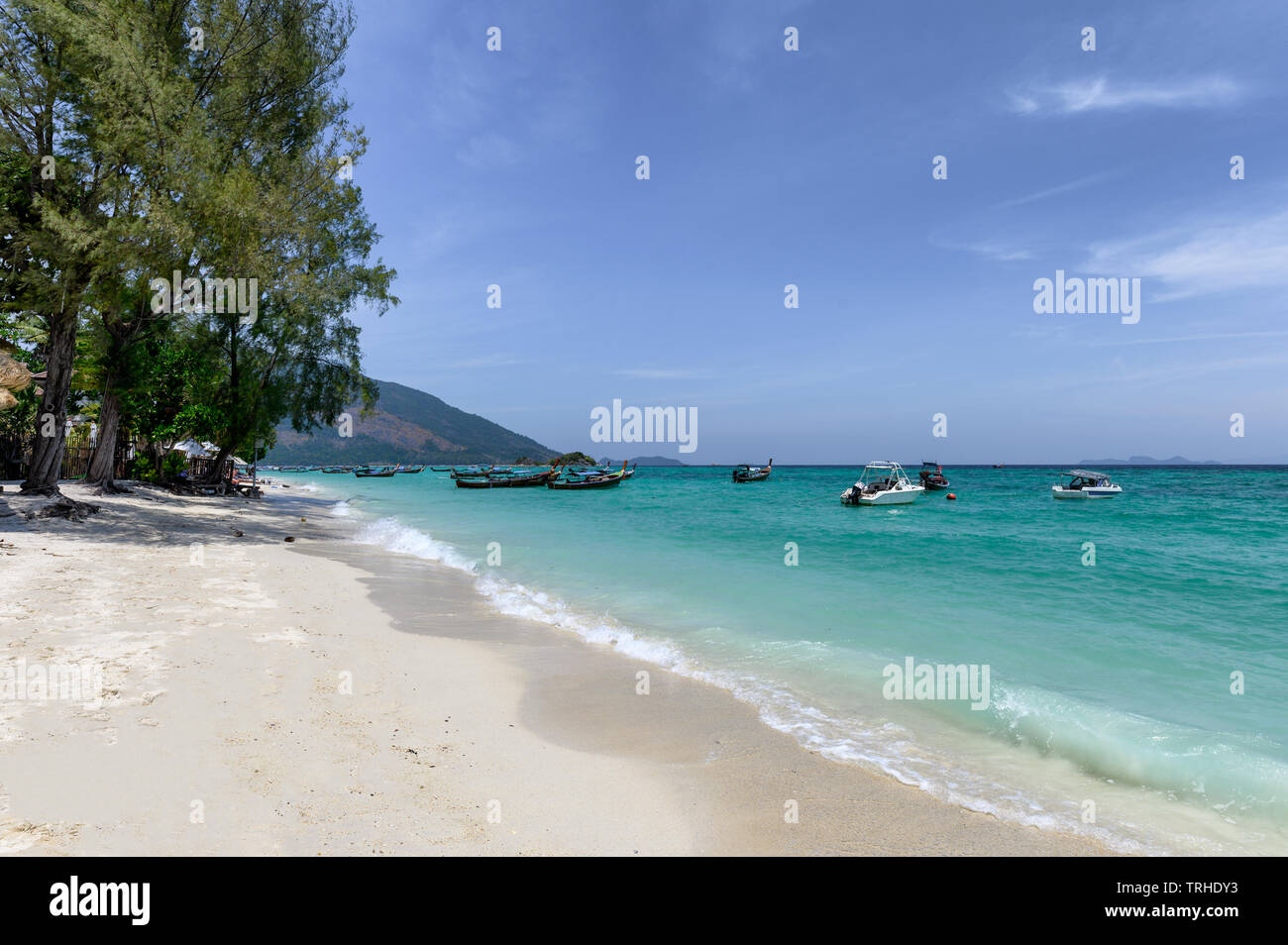 Beautiful tropical sea with wooden boat and blue sky at lipe island ...