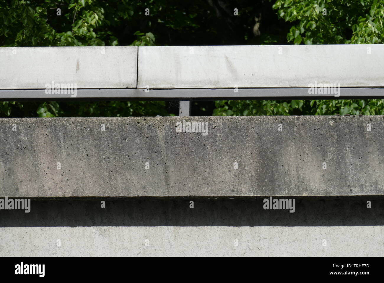 Lane boundary on a concrete elevated road Stock Photo - Alamy