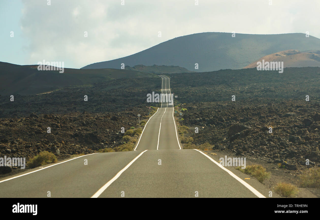 Road with hills no cars hi-res stock photography and images - Alamy
