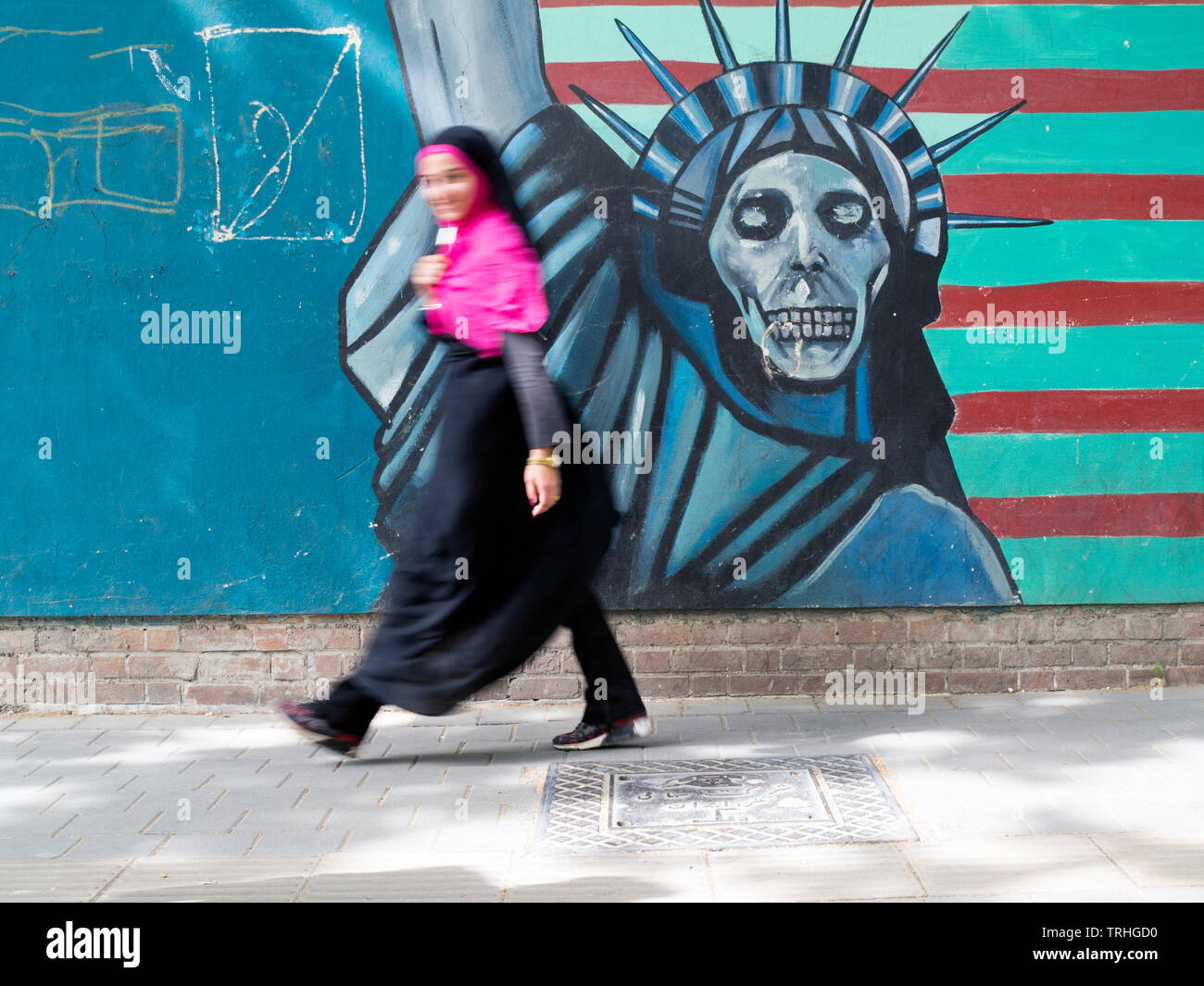 Depicting the statue of liberty as death hi-res stock photography and ...