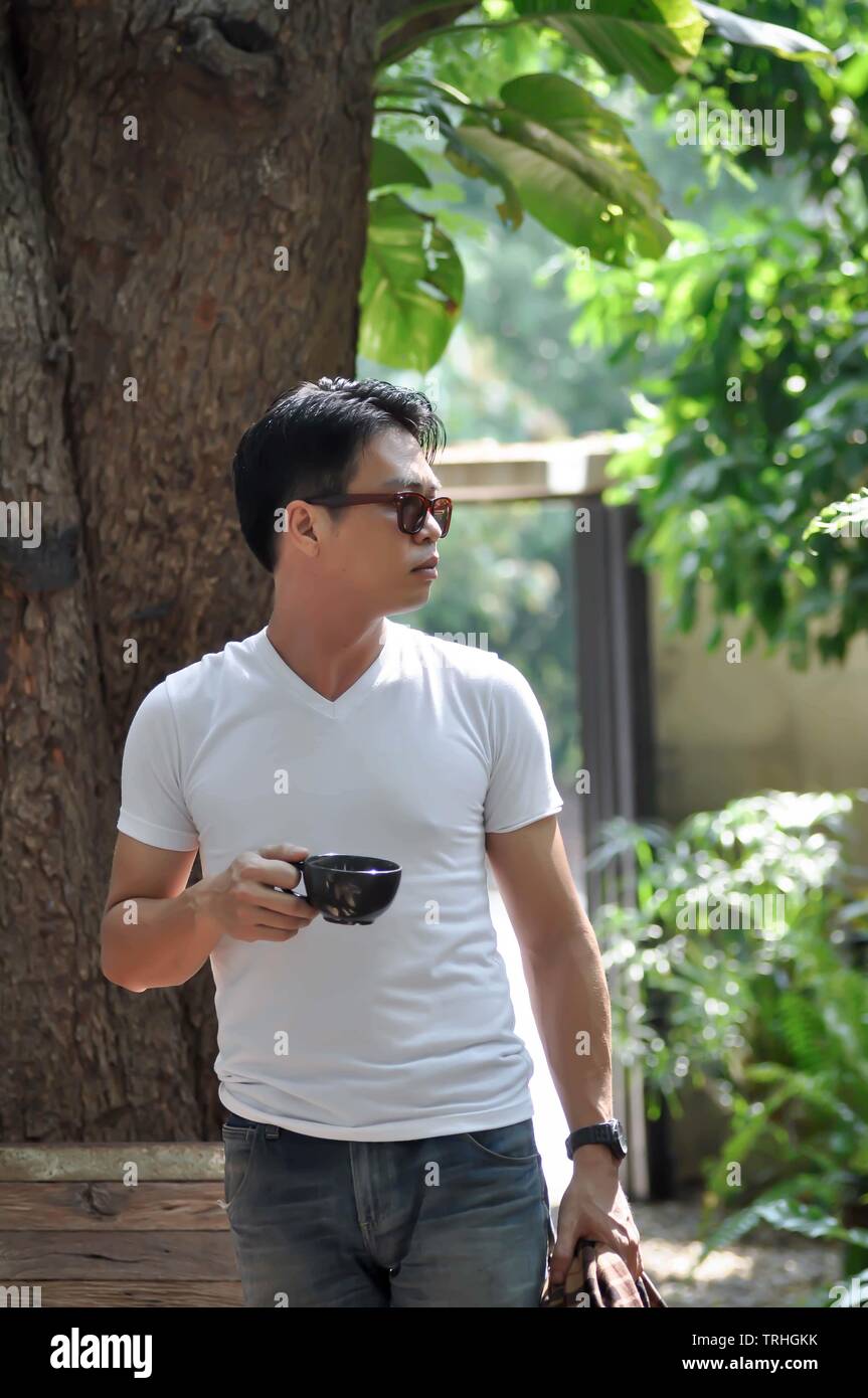 Unmindful man hi-res stock photography and images - Alamy