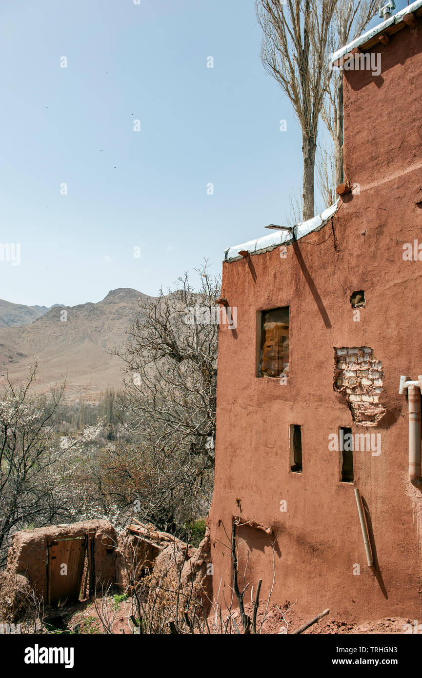 Red mud house hi-res stock photography and images - Alamy
