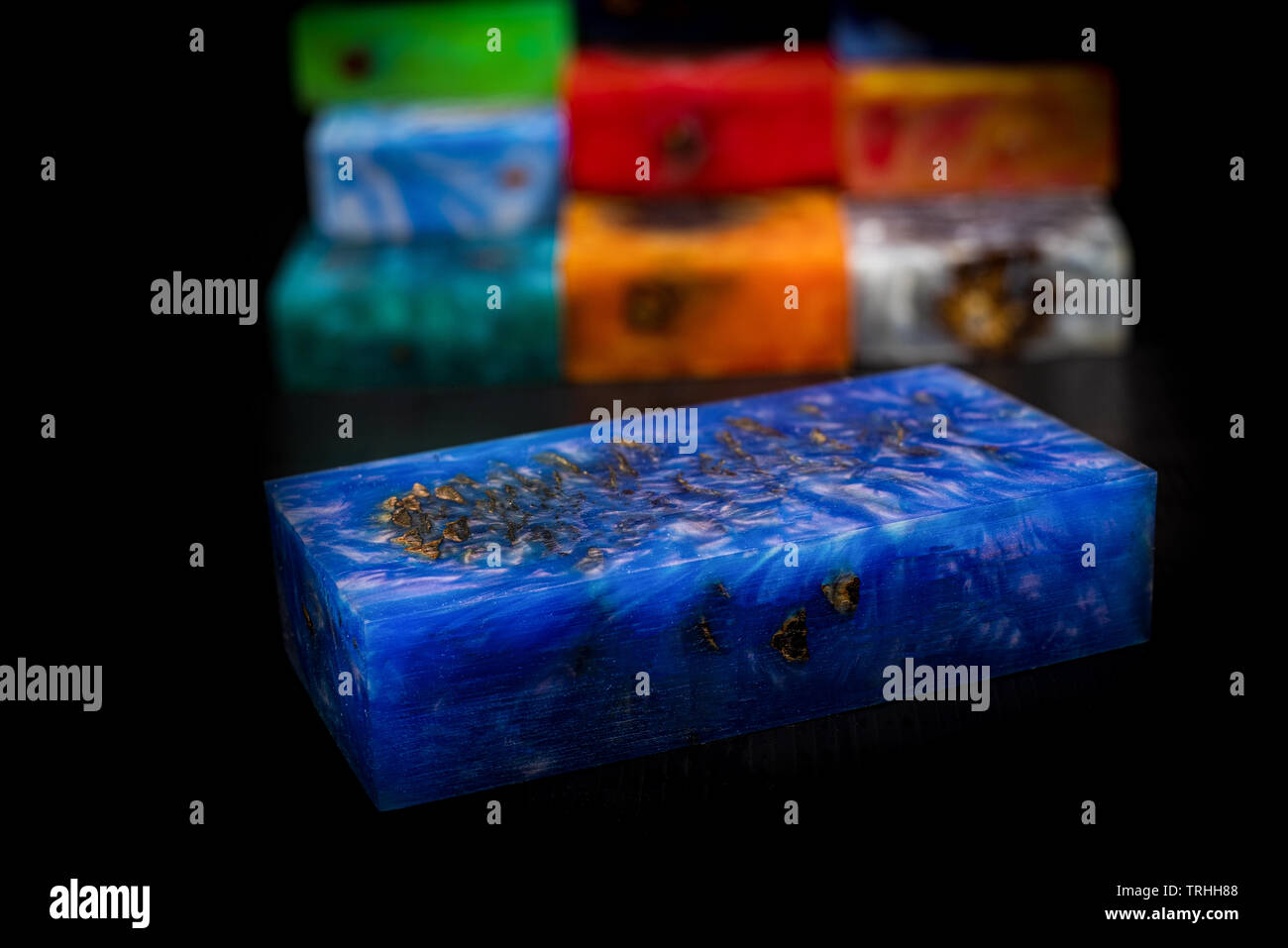 Pine cone casting epoxy resin stabilizing for blanks on art black ...