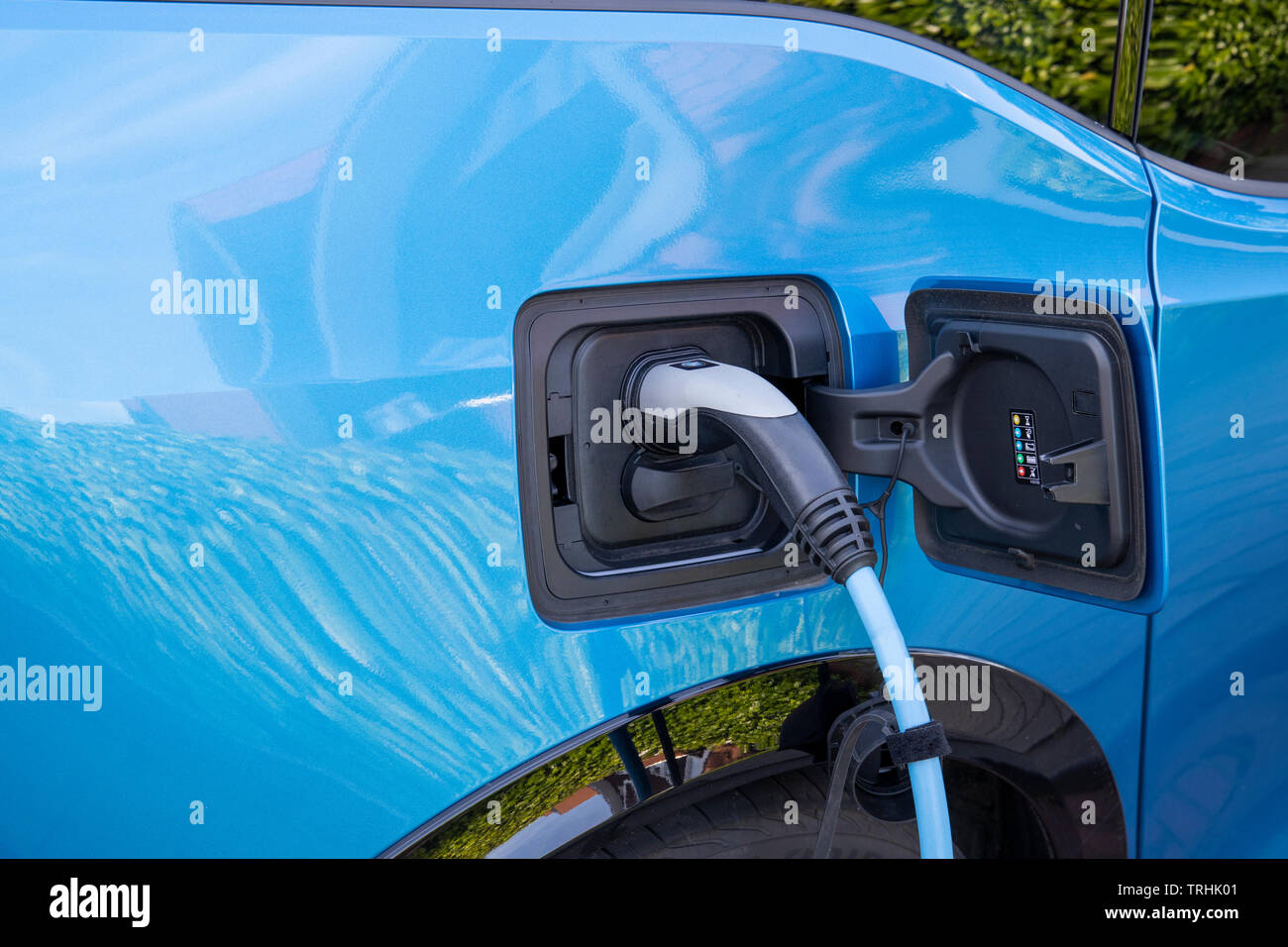 Electrical vehicle hi-res stock photography and images - Alamy