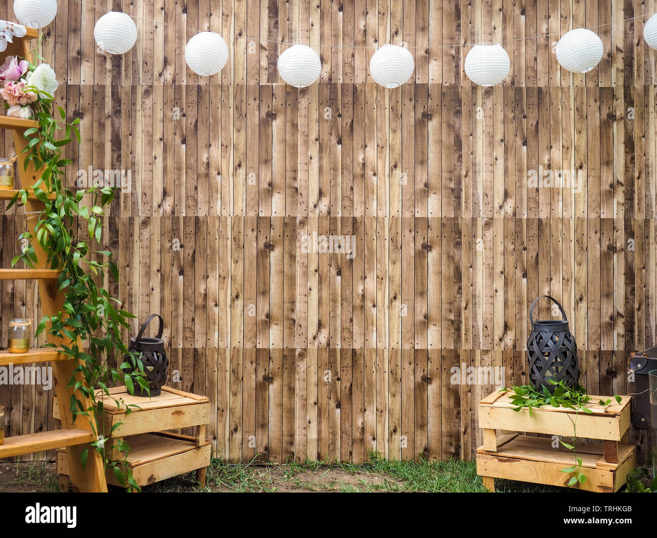 celebration photo wall decorated with white lanterns Stock Photo - Alamy