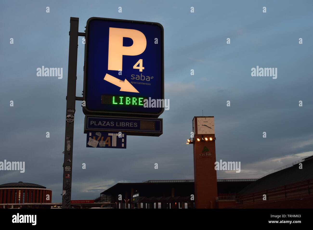 Photo of sign hi-res stock photography and images - Alamy