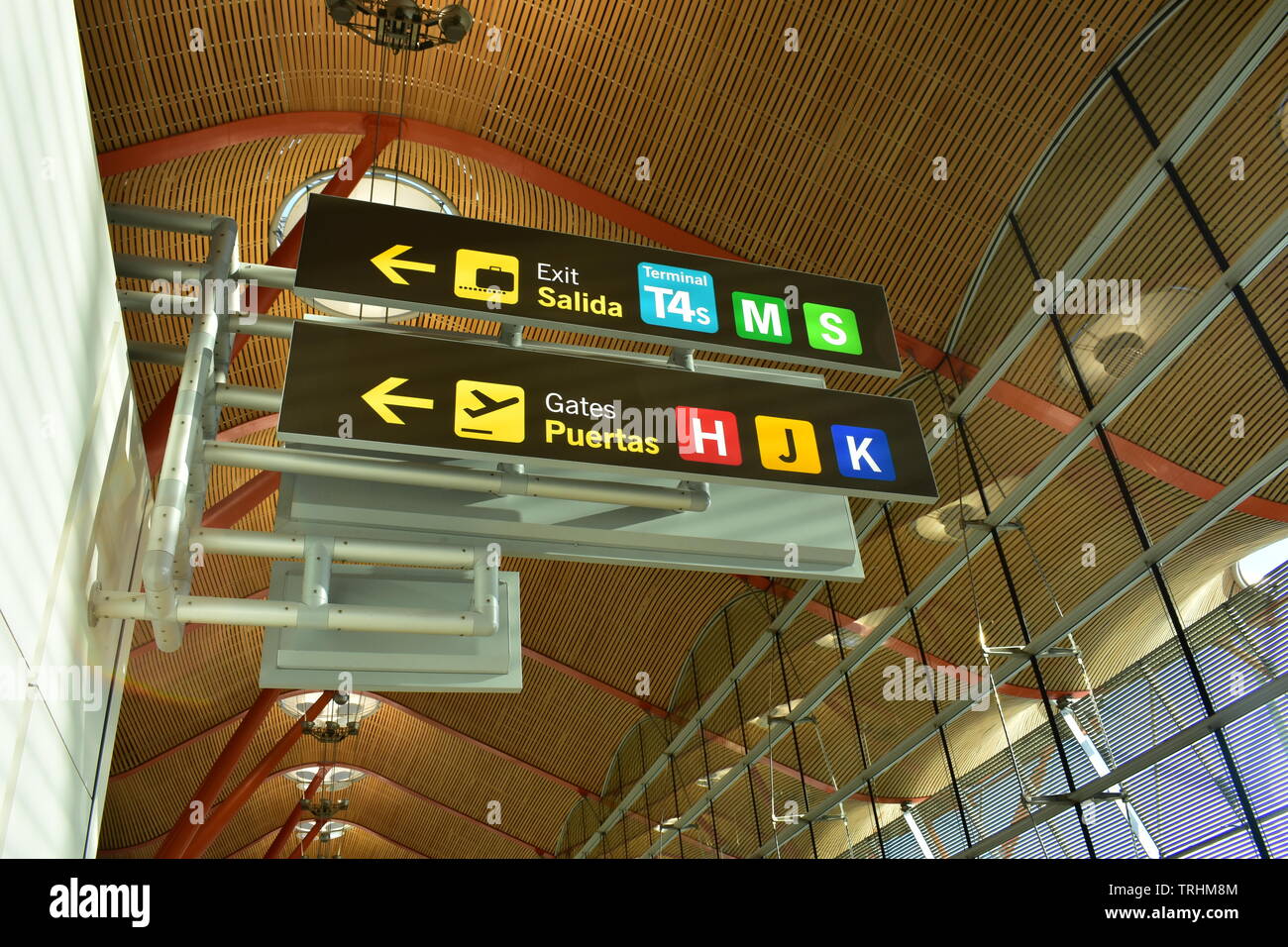 gate signs at Madrid's international airport Stock Photo - Alamy