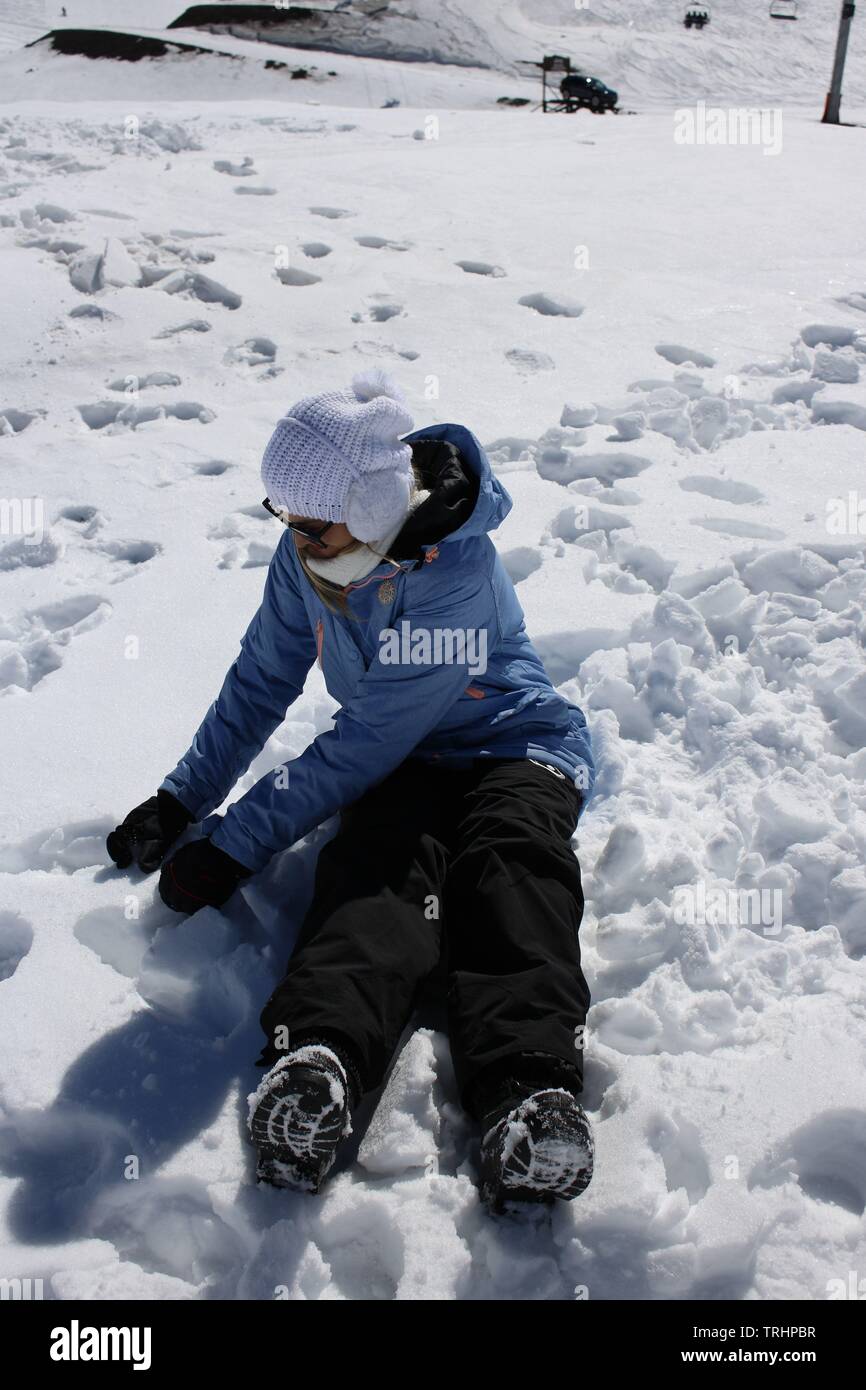 Children snowing playing hi-res stock photography and images - Alamy