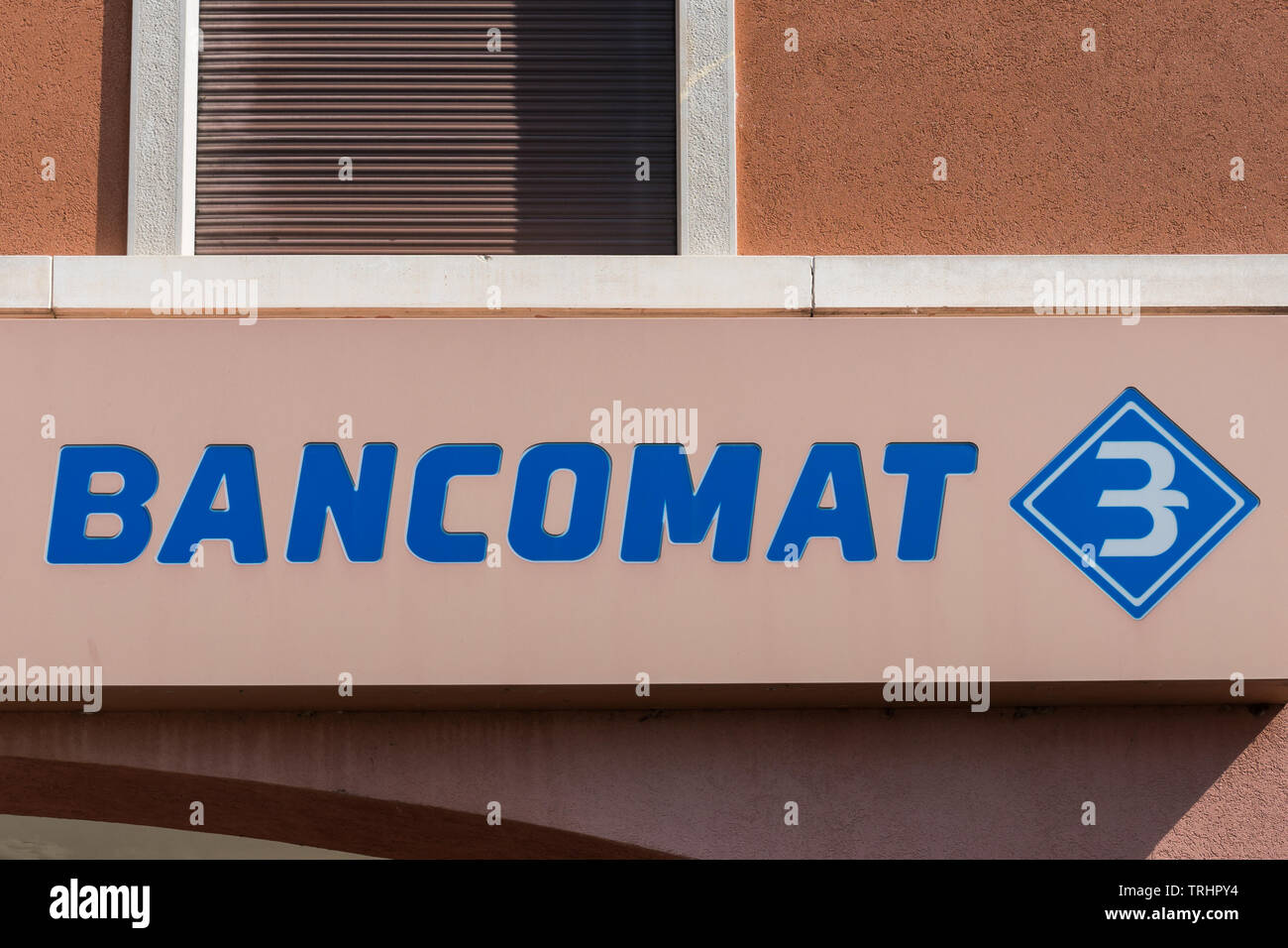 Bancomat hi-res stock photography and images - Alamy