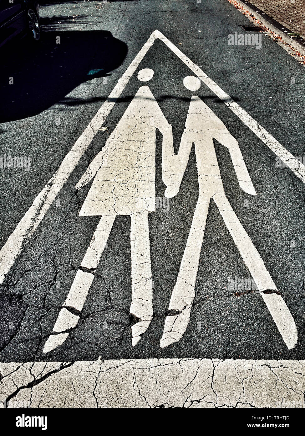 Hold Hands Crossing The Road Stock Photos & Hold Hands Crossing The ...
