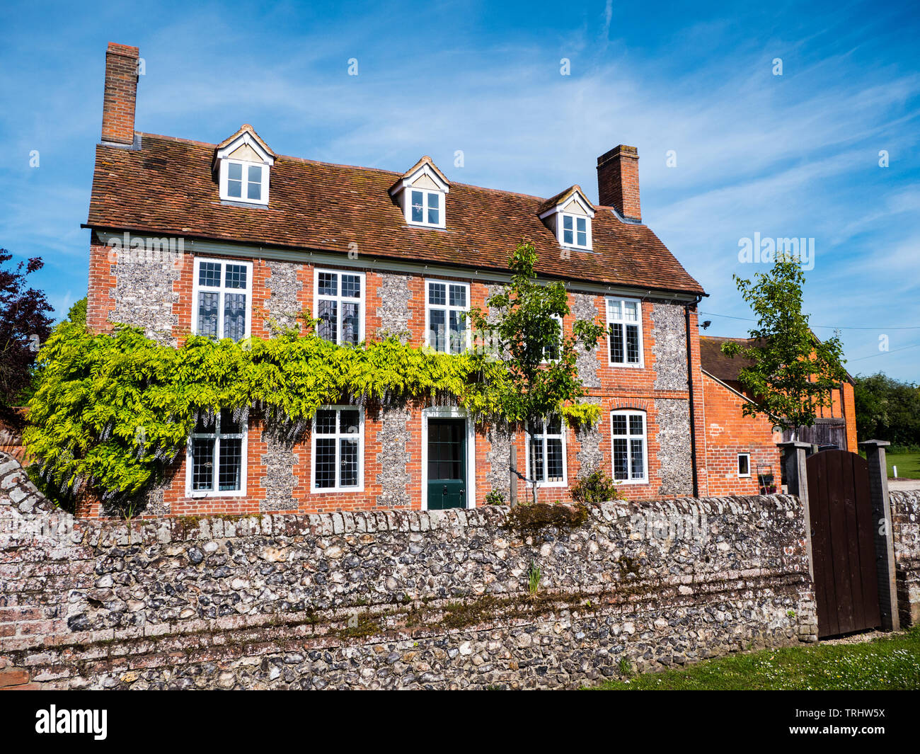 Mapledurham Village, Oxfordshire, England, UK, GB Stock Photo - Alamy