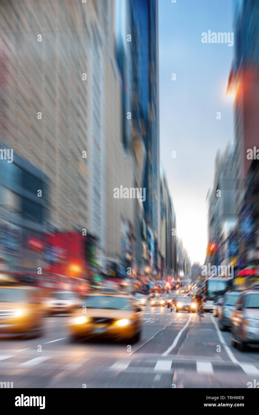 Times square new york crowd blur hi-res stock photography and images ...