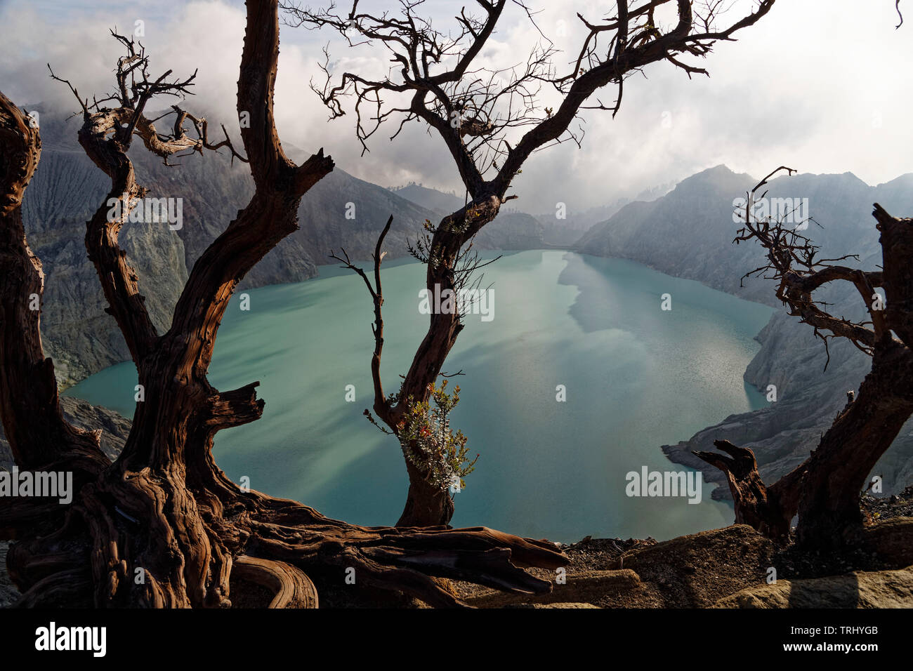 Kawah Ijen, Java island, Indonesia. 11th May, 2019. General view of Kawah Ijen volcano crater ...
