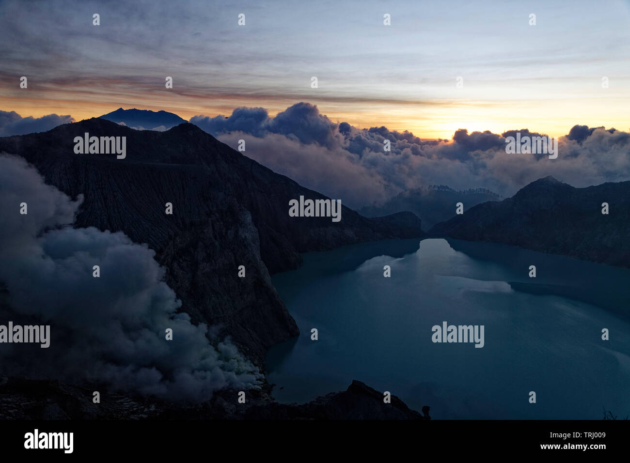 Kendeng caldera hi-res stock photography and images - Alamy