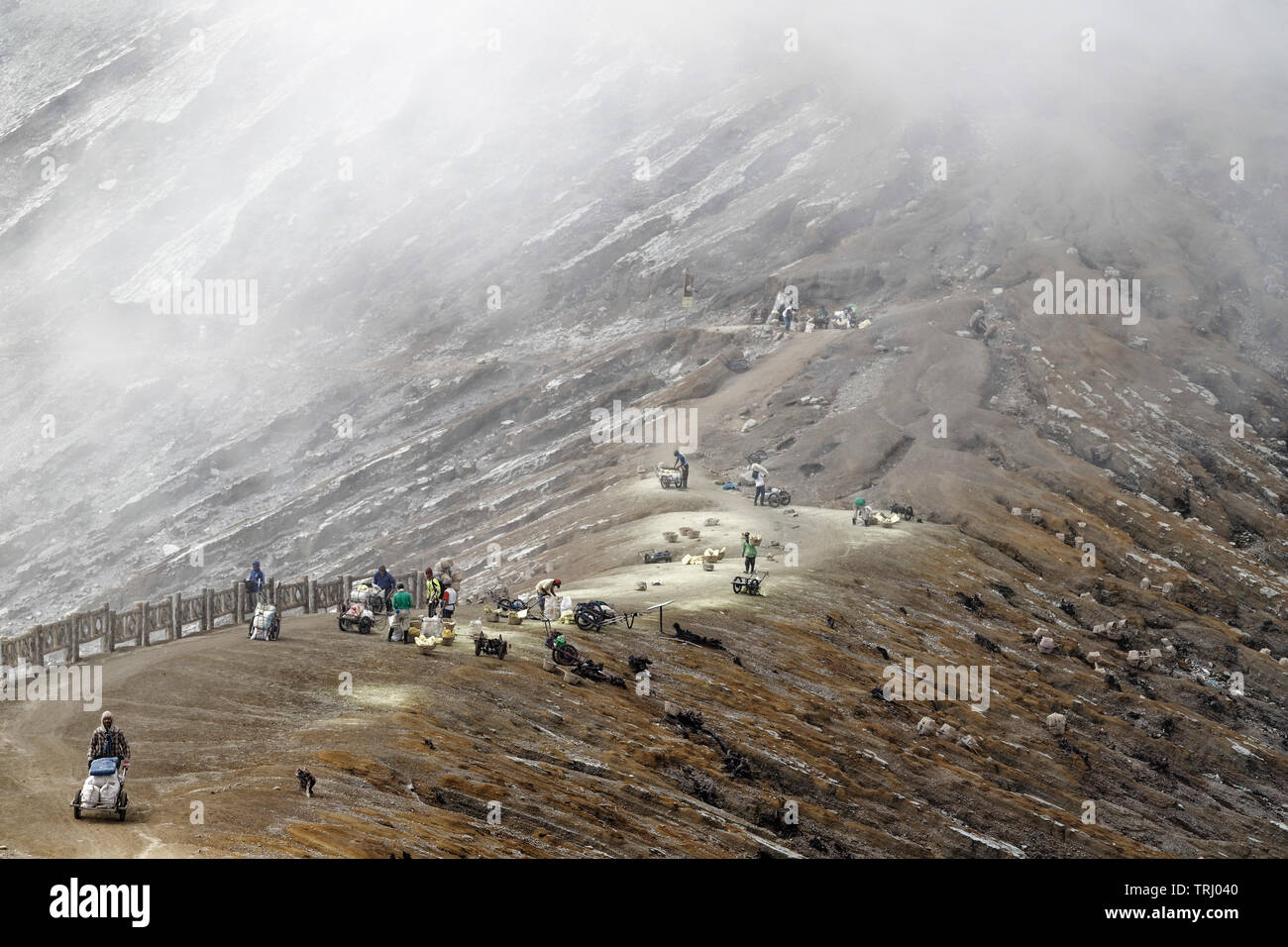 Kawah Ijen, Java island, Indonesia. 11th May, 2019. Panoramic view of sulfur carriers of Kawah ...