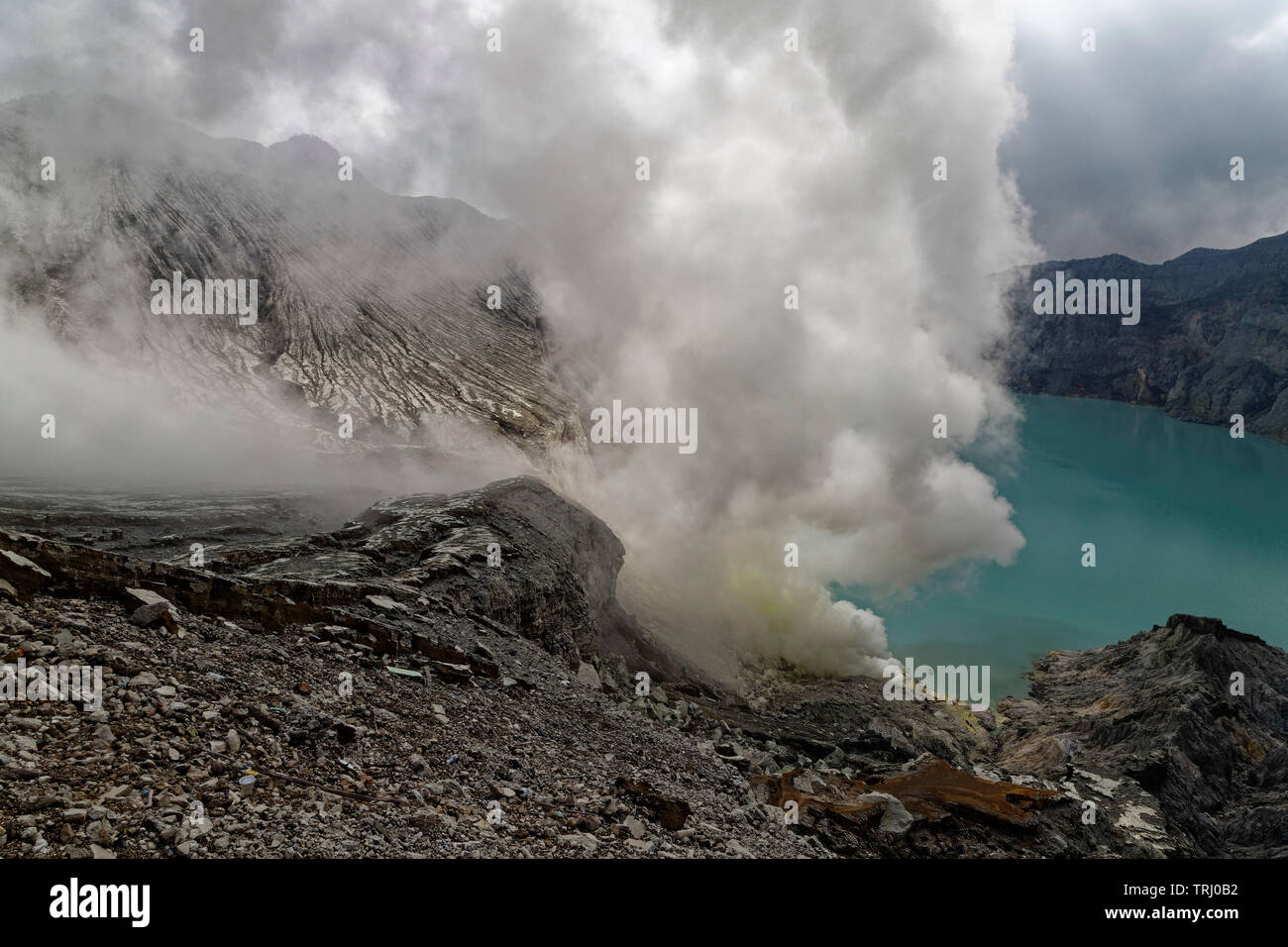 Sulfur carriers hi-res stock photography and images - Alamy