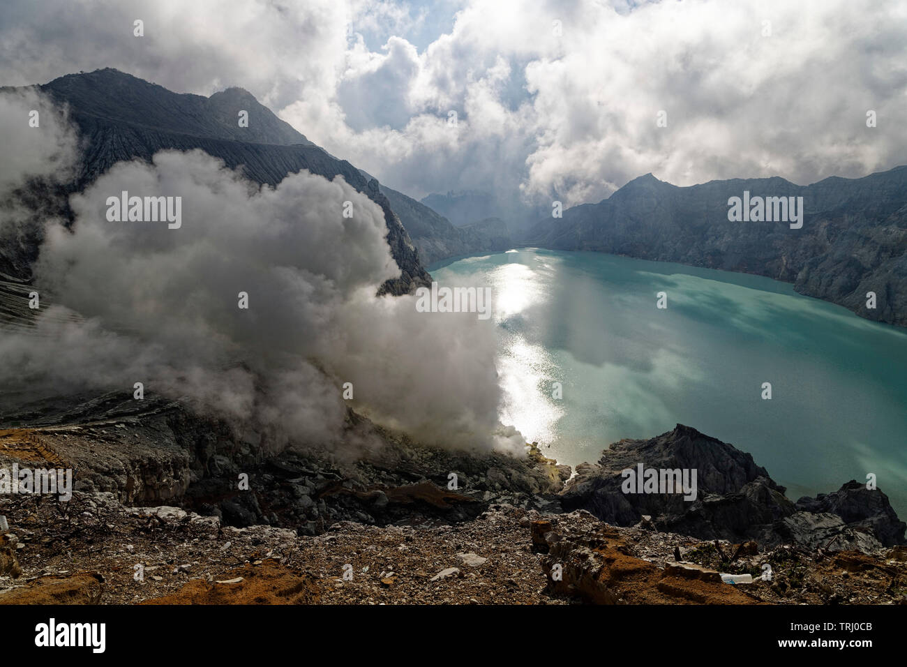 Kawah Ijen, Java island, Indonesia. 11th May, 2019. General view of Kawah Ijen volcano crater ...