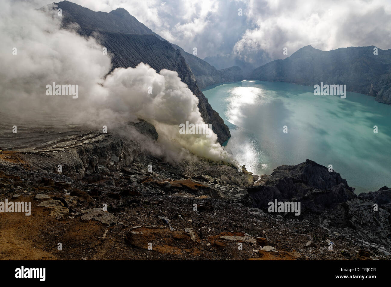 Kawah Ijen, Java island, Indonesia. 11th May, 2019. General view of Kawah Ijen volcano crater ...