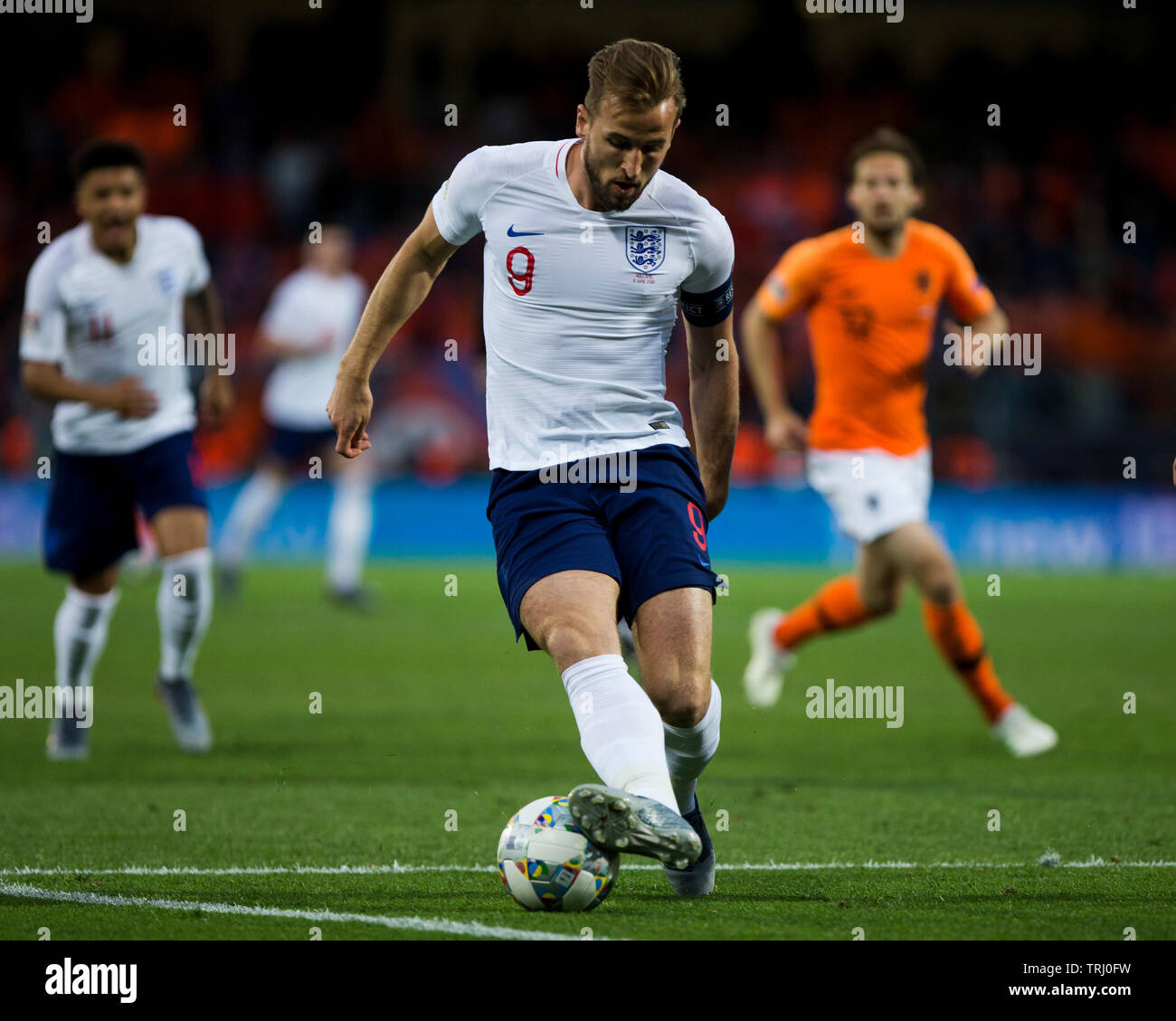 Harry Kane of ENG in action Stock Photo - Alamy